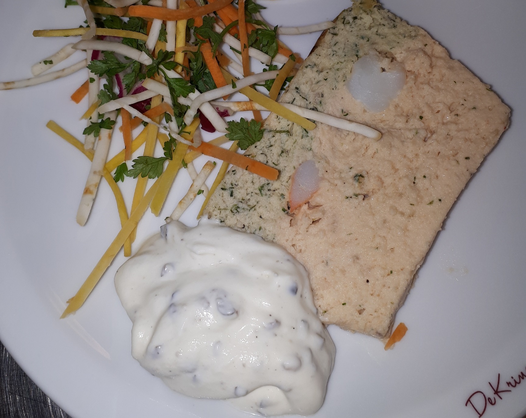 Zalmterrine met gepeperde crème fraiche. -787- De Kookvrienden