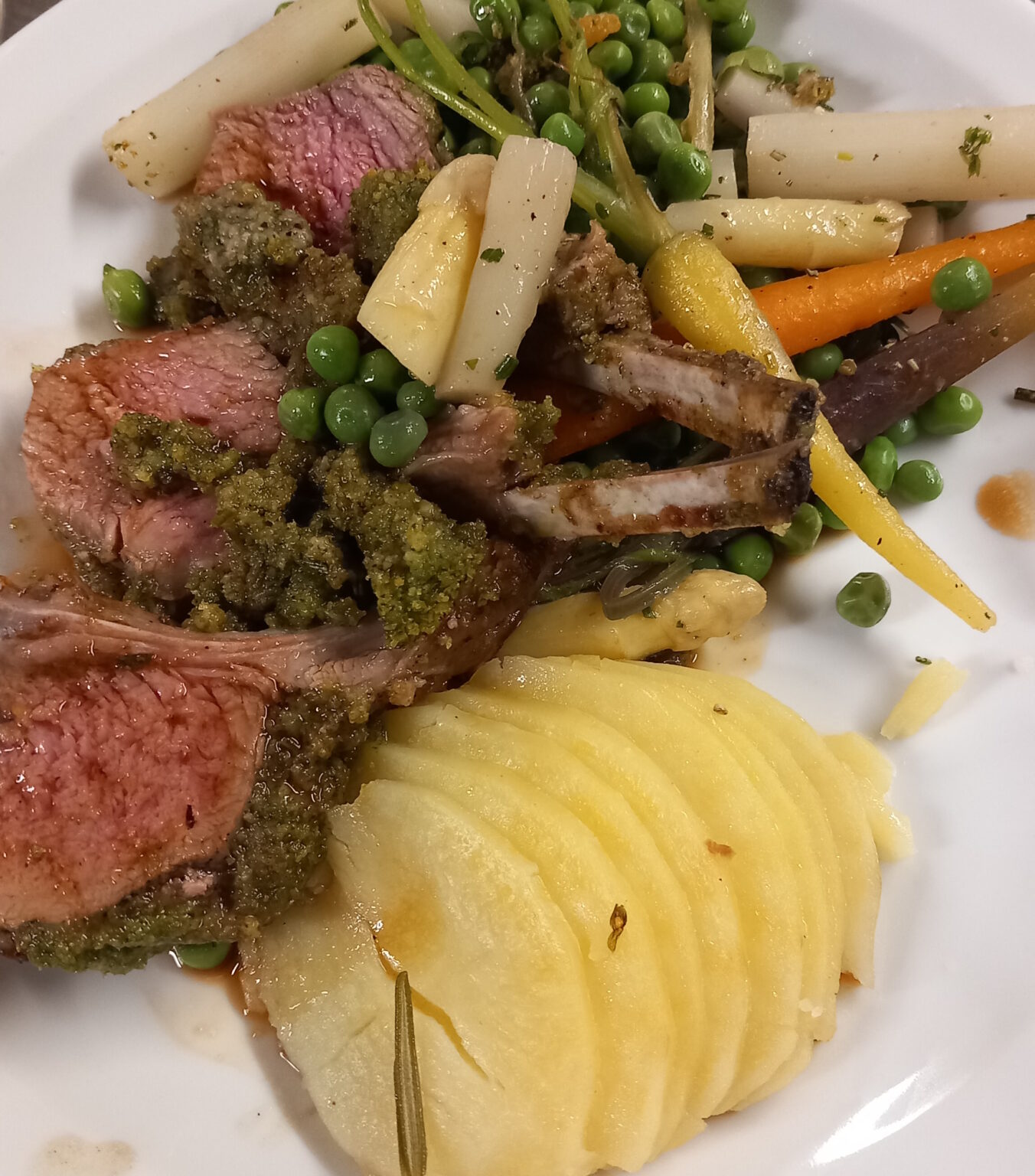 Lamskroon met kruidenkorstje -903- De Kookvrienden